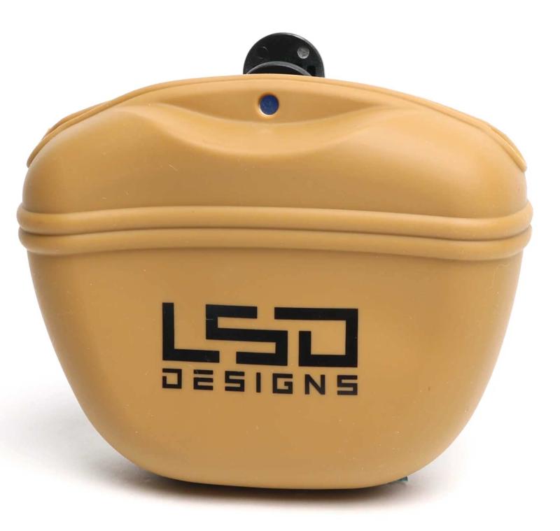 ラブソウルドリーム(Love Soul Dream) KUZUポーチ #コヨーテブラウン本体サイズ: 【H11.5cm x W13.5cm x D6cm , 約80g（クリップ含む）】素材: シリコン (蛍光シリコンカラー採用。バッグやタッ...