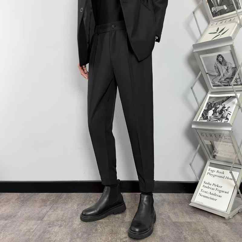 ・カテゴリ: スラックス・スタイル: ビジネス、紳士・パンツスタイル: ルーズフィット・生地: 化繊混紡・主な素材: ポリエステル100%・シーン: フォーマル・対象: 成人男性・加工: アイロン不要・デザイン: ボタン装飾・カラー展開: ...