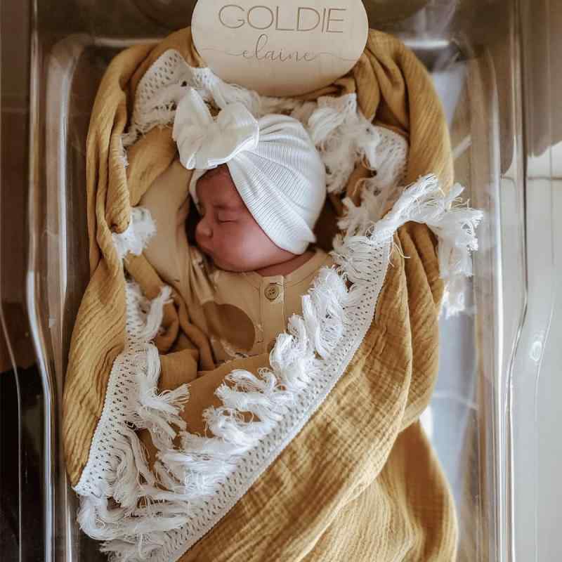・カテゴリ: ベビー用ブランケット・対象年齢: 新生児、1～3歳・重さ: 約200～300g・素材: ガーゼ、クレープ生地、モスリン・カラー展開: メープルオレンジ、シルバーグレー、タロパープル、ティールグリーン、パウダーピンク、オフホワイ...
