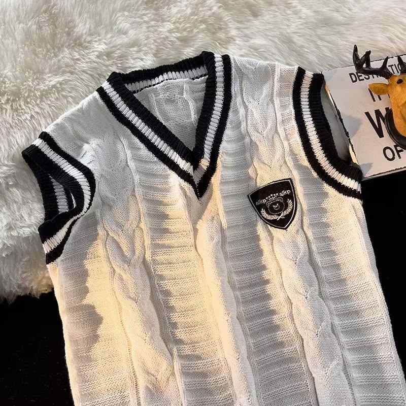 ・フィット: レギュラーフィット・主な素材: ポリエステル55%・スタイル: 和風カジュアル・カラー展開: ホワイト・サイズ展開: S, M, L, XL, 2XL, 3XL