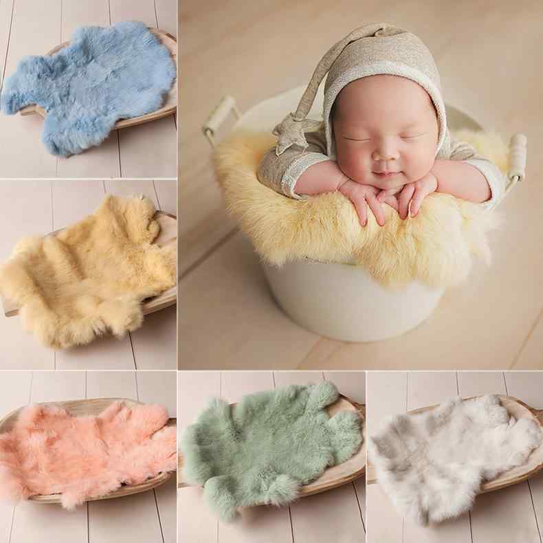 ・カテゴリ: 毛布・ブランケット・重さ: 100g未満・対象: 新生児、幼児（3-6歳）、乳児（1-3歳）・素材: ラビットファー調フリース・サイズ: 40×30cm・対応シーズン: オールシーズン・色堅牢度: 4・スタイル: インスタ風・...