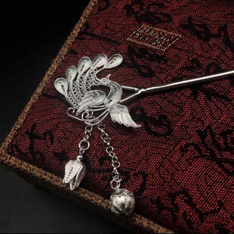 ・カテゴリ: 頭飾り・スタイル: レトロ・対象: 女性用・モチーフ: 動物・素材: 銀・純度: 純銀・加工: 純手作業・デザイン要素: 古風・カラー展開: 素銀（約12g）、銀メッキ（約12g）・贈答シーン: 結婚式、誕生日、旅行記念、展示...