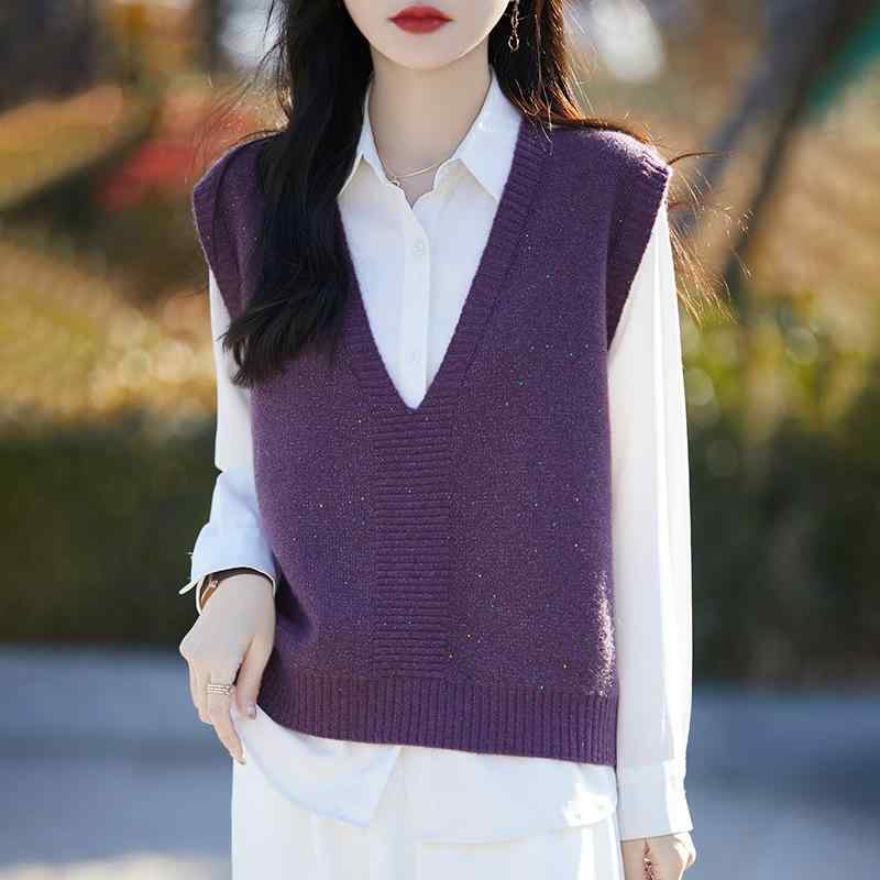 ・カテゴリ: ベスト/ジレ・スタイル: 文芸レトロカジュアル・主な素材: ウール混紡（ウール30%未満）・ネックライン: Vネック・柄: 無地・カラー展開: ナイトブラック、ラベンダー、レトロレッド・サイズ展開: M、L、XL・対象年齢: ...