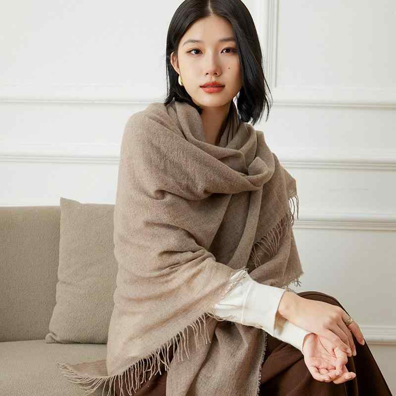 ・機能: 保温 ・丈: 普通丈 ・カラー展開: モダンなグレー、シャンパンベージュ、モカブラウン ・サイズ: ワンサイズ ・主な素材: カシミヤ100% ・スタイル: マルチユース、シンプル、欧米風、ファッション通勤 ・加工: 防シワ加工 ...