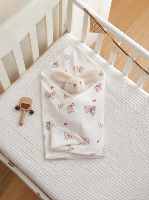 ・カテゴリ: 抱き毛布・主な素材: 綿95%以上・柄: キャラクター・カラー展開: 元気なくま、田園生活、柿くま、風船ぞう、クリームうさぎ・サイズ: 83cm×83cm・対象年齢: 新生児 (0〜1歳、身長80cm以下)