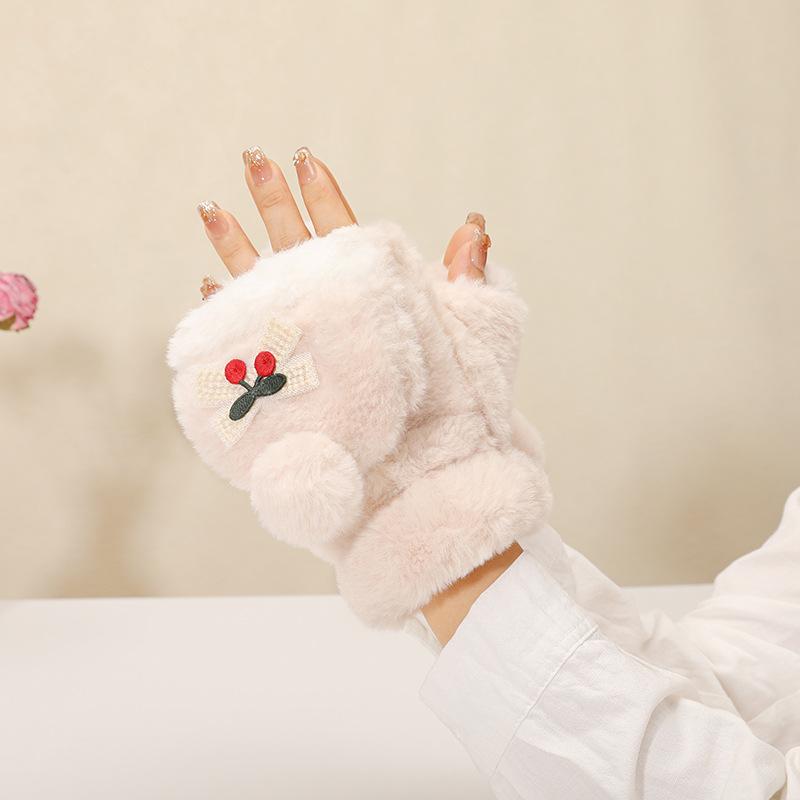 ・カテゴリ: 防寒手袋・スタイル: フェミニン・主な素材: ポリエステル・機能: 保温・タイプ: 指なし手袋・加工: 刺繍・柄: 花柄・カラー展開: ホワイト、ピンク、カーキ、ベージュ、グレー・サイズ展開: フリーサイズ