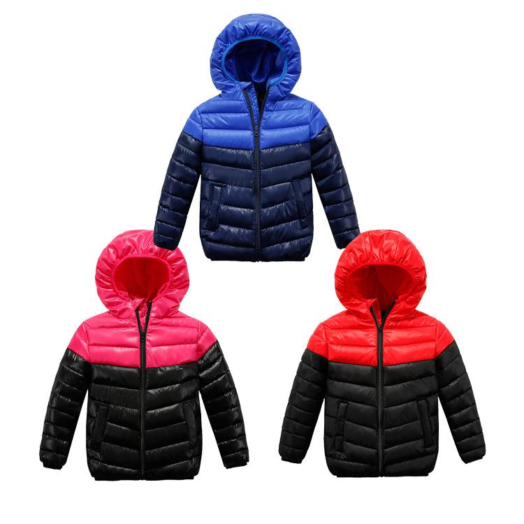 ・カテゴリ: キッズジャケット・性別: 男性・対象年齢: 幼児（1～3歳、80～100cm）・スタイル: 欧米風、トレンド・主要素材: ポリエステル95%・裏地素材: ポリエステル95%・中綿素材: ポリエステル・ネックライン: クルーネッ...