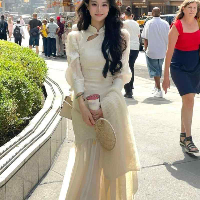 ・カテゴリ: チャイナドレス・主な素材: ポリエステル・ドレスの長さ: ロング丈・ネックライン: 立ち襟・袖丈: 長袖・スリット: スリットなし・カラー展開: 画像通り・サイズ展開: S、M、L、XL、2XL・スタイル: コンサバ、レトロ