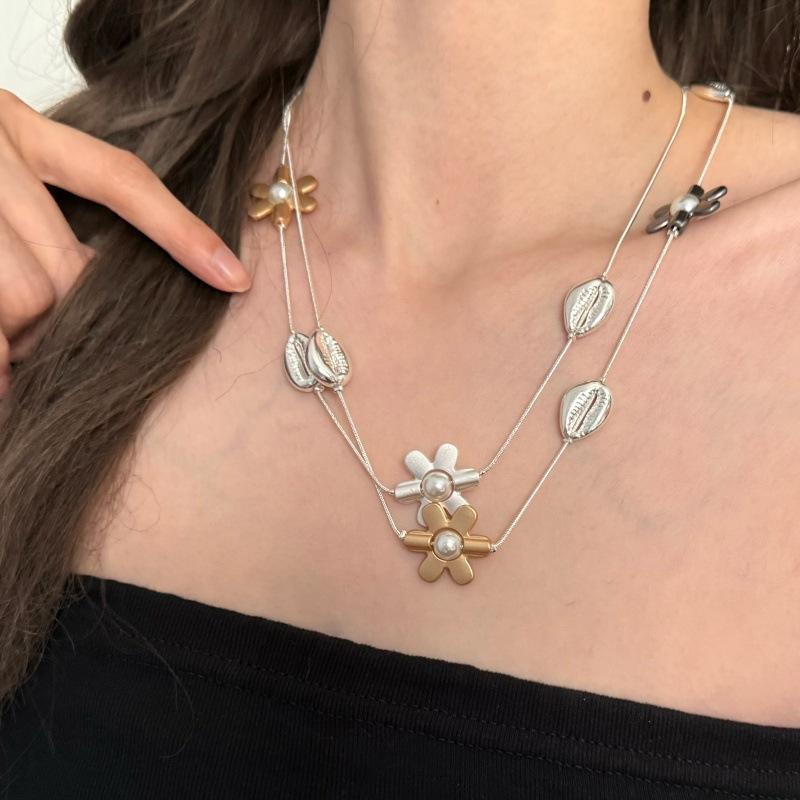 ・カテゴリ: 首飾りり・主な素材: 合金・加工技術: 電気メッキ・デザイン: 花・チェーンの種類: デコルテチェーン・多層デザイン: あり・長さ: 51cm〜60cm・カラー展開: フラワーシェルネックレス・トレンド要素: 花・スタイル: ...