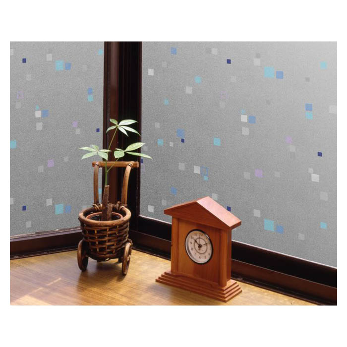 【仕様】■サイズ：約92cm×90cm■材質：塩化ビニール樹脂【特徴】■糊を使用していないので、賃貸でも安心です■貼ってはがして、また貼ることができます■UV99％カット■ペア（複層）ガラス、網（線）入りガラスにも貼れます