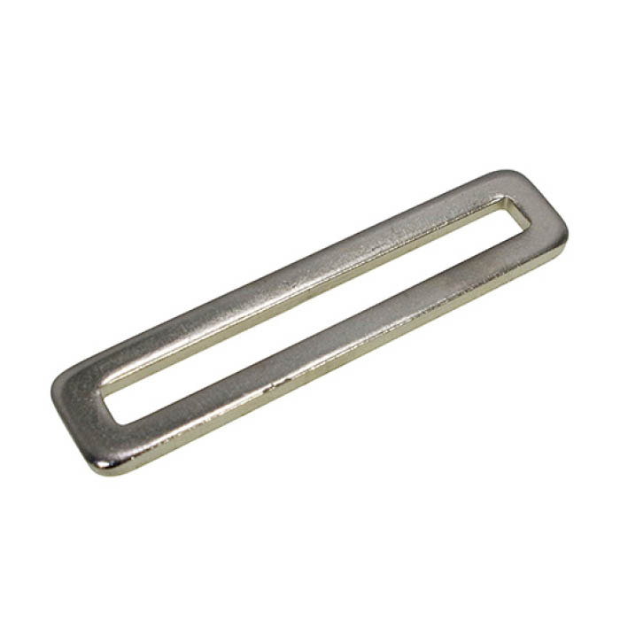 【入数：1】さまざまな箇所へ補助金物として使用します。