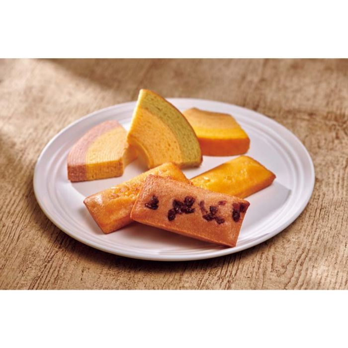 ※こちらの商品は他の商品と同時にご注文できません。お手数ですが別々にご購入ください。コンビニ支払を選択の際は締切日までのご入金をお願いいたします[商品の特長]：■果汁を加えた生地を一層一層丁寧に焼上げたフルーツクーヘンと、フルーツピューレが...