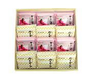 ギフト対応 定番人気商品のスライスカステーラと十二単を詰め合わせました。 入り数 カステーラ個装　6個 十二単　6個 賞味期限 下記に記載 箱サイズ 230×230×55mm 総重量 780g 保存方法 直射日光・高温多湿を避け、常温で保存...