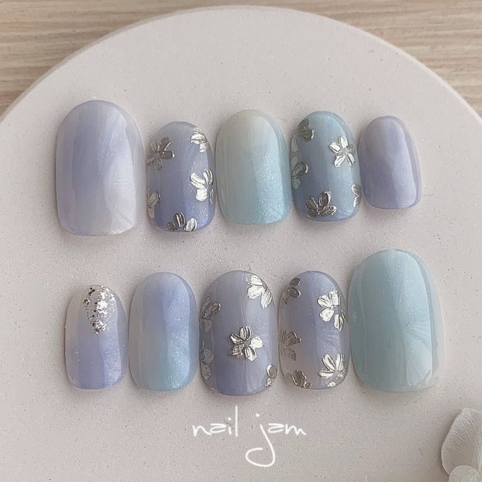 一つ一つ丁寧に、それぞれ爪のサイズに合わせてオリジナルのバランスでアートを施します。 一つ一つ手作りのネイルチップ。簡単に付け外しできて何度でも繰り返し使えます。商品情報素材/材質プラスチック素材 樹脂製ジェルサイズ/寸法オーダーチップ7種...