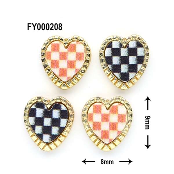 FY000208山崎先生セレクトの商品です。縁取りがキラキラと輝いて見える、ブロックチェック柄のハート型パーツセット。ほんのり大人めのシルエットをしているので幼くならず、いつもとは異なる凝ったデザインにチャレンジした時にイチ押し。SNS映え...