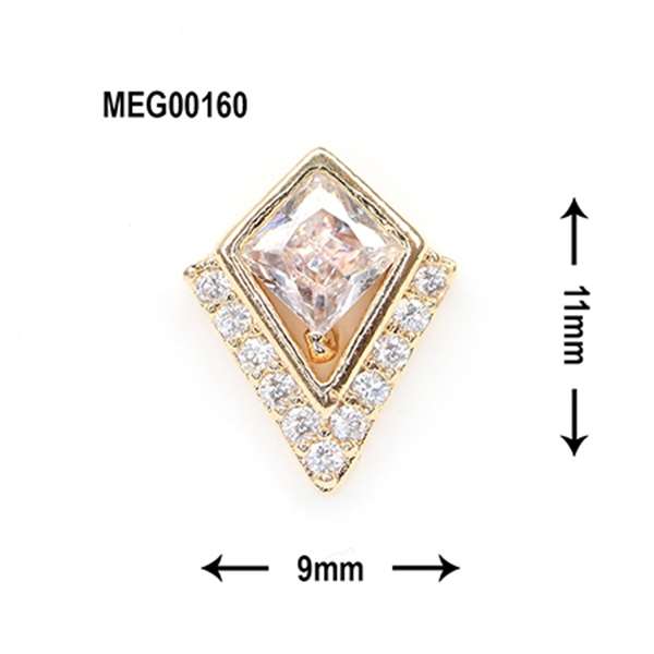クリスタル　MEG00160MEG先生とのコラボ商品です。異なる雰囲気を持つ2種類のダイヤ型を1つにしたスタイリッシュなデコパーツ。スッキリとしたシルエットできれいめに仕上がり、ラインストーンで作られたV字ラインでモダンな表情に。まるで本物...