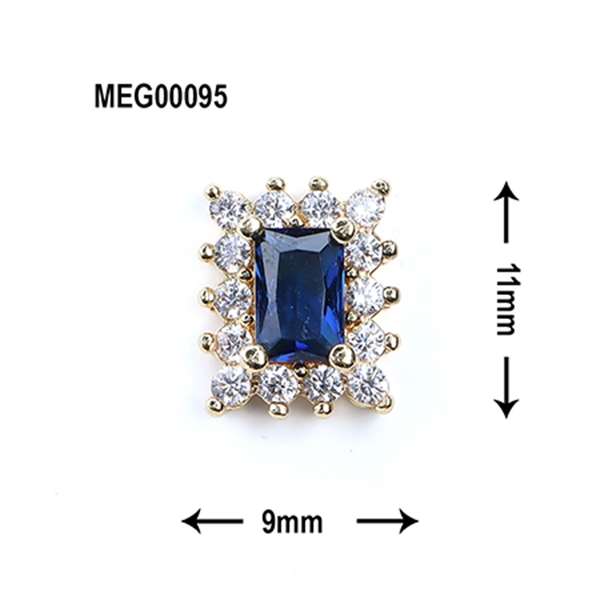ロイヤルブルー　MEG00095MEG先生とのコラボ商品です。深みのあるブルーでいつまでも眺めていたくなってしまうネイルパーツ。シックなスクエア型もたっぷりとビジューをあしらうことで畏まり過ぎず、エレガントなデザインに。メタルボールが絶妙な...