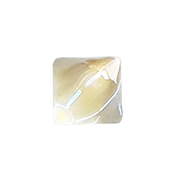 商品到着後レビューを書いて次回使える200円OFFクーポンGET！！透明感があり、光に反射して美しい光沢を放ちます。これにより、ネイルデザインに立体感と輝きを与えます。爪の表面に配置すると、まるで水滴が宝石のように輝いているかのような効果を...