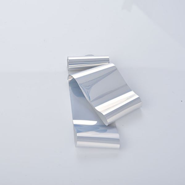 商品到着後レビューを書いて次回使える200円OFFクーポンGET17　ルミナスホワイトアートの幅が広がるカルジェルと相性の良いホイル。カラーバリエーション豊富な色を揃えております。【ご使用方法】未硬化のあるカルジェル(カルジェルクリアジェル...