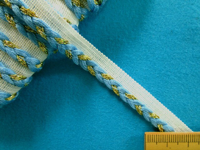 約1．1cm幅（三つ編み部分約0．6cm）10m巻（表示サイズでカット済みです） メール便梱包可能数　5点