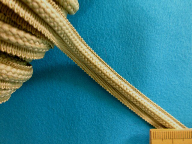 約1cm幅（飾り部分約0．4cm）10m巻（表示サイズでカット済みです） メール便梱包可能数　4点