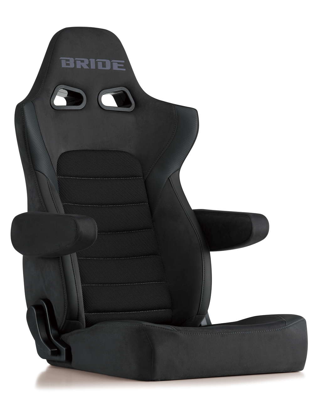 メーカー/商品名 　BRIDE(ブリッド)：リクライニングシート ERGOSTER カラー 　チャコールグレー 品番 　E64KSN 商品説明 　・室内が狭い車種へ取付しやすく、乗降を妨げにくい、ショルダー・座面の形状設計 　・別売アームレ...