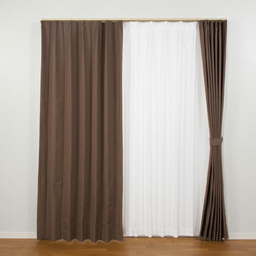 【仕様】 ●巾100cm×高178cm ●2枚入り ●ポリエステル100％ ●1級遮光　 ●遮熱 中国製 【商品特長】 ●1級遮光、遮熱機能付き　 ●コーティング加工を施した高機能カーテン 【使用上の注意】 ●使用上の注意をよくお読みになり...