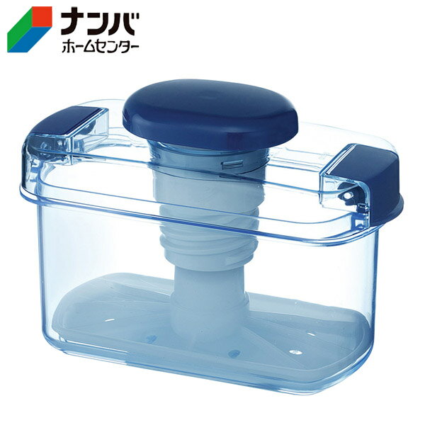 【仕様】 ●サイズ：179×88×122mm ●重量：269g ●容量：840ml ●材質：本体/PS、蓋・キャップ/AS、ストッパー/ABS、押し枠・バネ止め・押し板/PE、バネ/18-8ステンレス鋼 ●カラー：クリアブルー 【商品の特長...