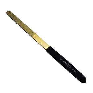 【商品サイズ】 奥行3×幅11×高さ215mm 重量70g 難削材等（焼入鋼）、刃物や陶器等の研磨修正に使用できます。 通常のダイヤヤスリにチタンコーティングで耐久性UP。幅広い研磨に使用できます。 【用途】 難削材等（焼入鋼）、刃物や陶器...