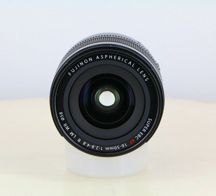 「カメラのナニワ　梅田買取センター在庫」【AFレンズ】商品コード：2221091109344付属品：FRキャップ フード商品状態：鏡筒スレ チリランク：B店舗在庫を移動するため2〜3日のお時間を頂戴いたします。※オンラインで見た事と商品コー...