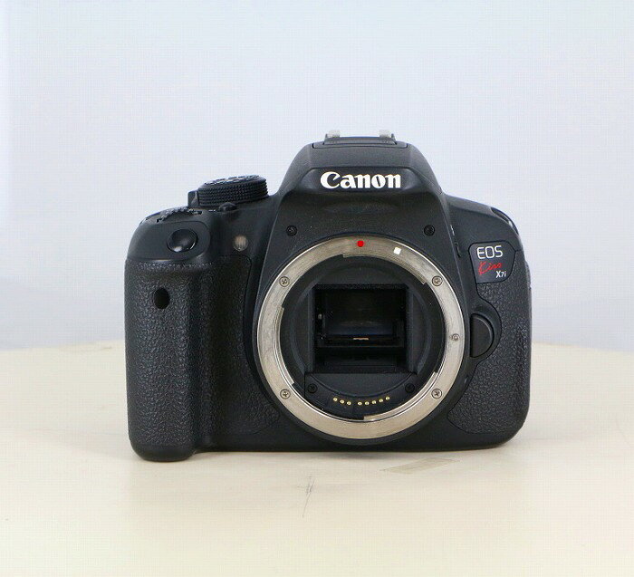 「カメラのナニワ　梅田買取センター在庫」【デジタル一眼】商品コード：2221091096293付属品：充電器 電池 Bキャップ ストラップ商品状態：各部スレ有　アイカップ欠品ランク：B店舗在庫を移動するため2〜3日のお時間を頂戴いたします。...