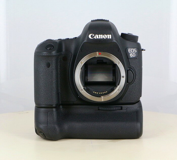 「カメラのナニワ　梅田買取センター在庫」【デジタル一眼】商品コード：2221091106008付属品：充電器　バッテリー ストラップ 取説商品状態：少スレランク：B店舗在庫を移動するため2〜3日のお時間を頂戴いたします。※オンラインで見た事...