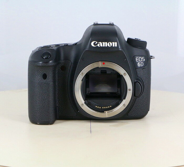 「カメラのナニワ　梅田買取センター在庫」【デジタル一眼】商品コード：2221091102345付属品：バッテリー 充電器商品状態：シャッター耐久オーバー 外観スレ大　現状渡しランク：C店舗在庫を移動するため2〜3日のお時間を頂戴いたします。...