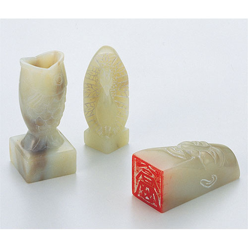 美術・画材・書道・てん刻とてもやわらかい石です。※ペーパーセット付にレザー調小袋がついたセットです。お得な付属品 1〜6※天然石のため色、柄、サイズに多少のバラつきがあります。…