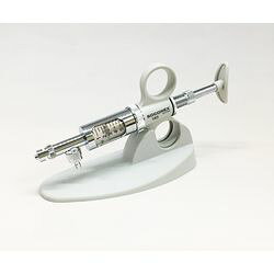 　ソコレックスSH SH163 クラシック 連続分注器 5mL（2リングタイプ） (1個)。吸入して溶液をピストンで押し出す構造の為、粘度の高い溶液にも対応可能です。高精度なSUS430製ピストンとバレルにより、スムーズなピストン動作と高い...