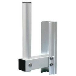 突き出し長さ150mmのUHF平面アンテナ用壁面取付金具です。美しいアルミ製で錆に強く、家屋の外観を損ないません。■適合アンテナ：UHF平面アンテナ ■マスト：φ32、長さ 247.5mm ■突き出し寸法：150mm ■壁面取り付け部サイズ...