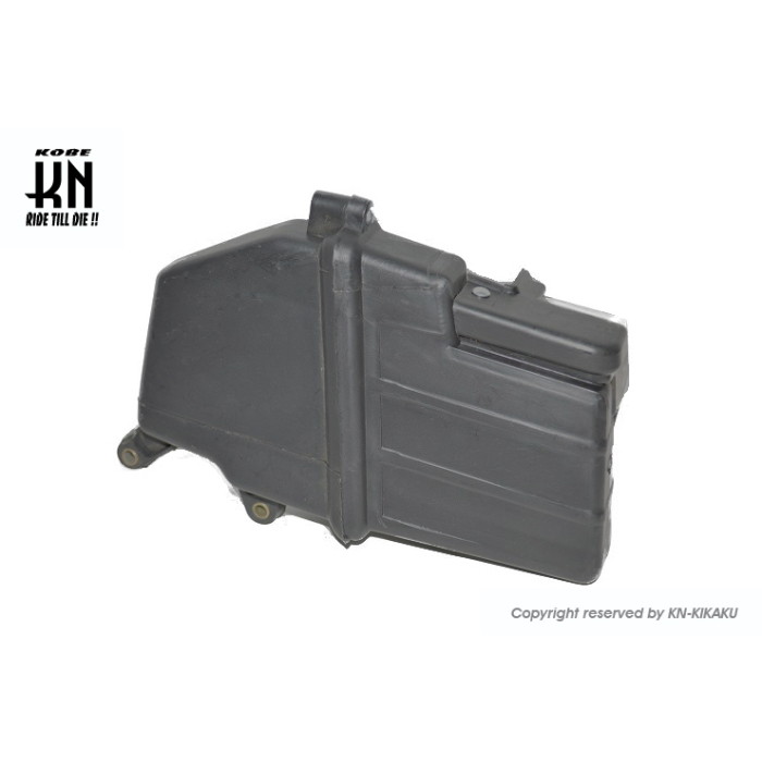 【商品名】■エアクリBOX【JOG、27V】アウトレット【商品説明】■ノーマルタイプエアクリーナーBOX■フィルター付き■汎用や改造ベースとしてもお使いいただけます。■製品等B級商品となります。お使いにあたっては■装着の際のズレ、様子等のキ...