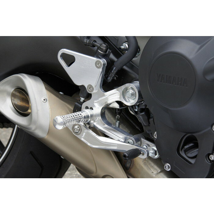 【注意備考】※XSR900(18-)に取付をする場合、純正オプション クイックシフター未装着車は適合。装着車は51-451-01をご使用ください。※For installation on XSR900 (18-) models， it is...