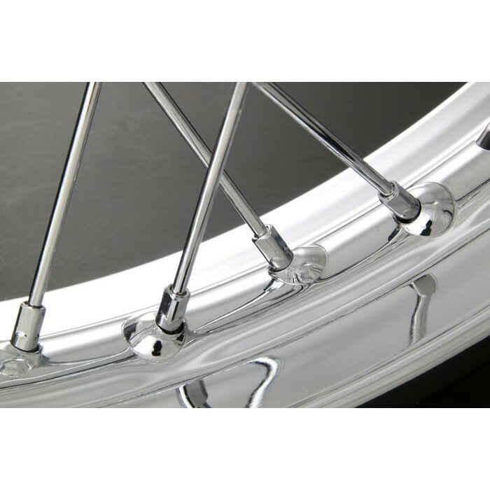 【適合車種】KawasakiZ1 72-75Z2 73-75【商品説明】OEMリプレイスメント。光り輝くワイヤースポークは、レストアの重要ポイントであると同時に足廻りの印象をぐっと引き締めるドレスアップ効果も抜群です。スポーク、ニップルとも...