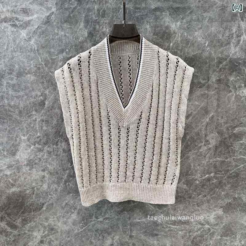 ・タイプ: プルオーバー・フィット: レギュラー・着丈: 普通丈・柄: 無地・装飾: スパンコール・主な素材: リネン90～95%、ナイロン30%以下・カラー: グレイッシュブラウン・サイズ展開: S、M、L・スタイル: 純欲風、お嬢様系・...