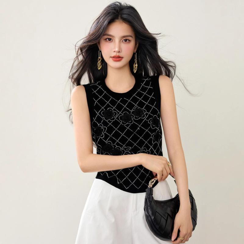 ・スタイル: ストラップ型・フィット: スリム・着丈: ショート丈（約40cm〜50cm）・柄: 3D効果・デザイン要素: 結び紐・肩紐スタイル: ダブルストラップ・主な素材: 綿 70～80%・その他素材: スパンデックス 30%以下・カ...