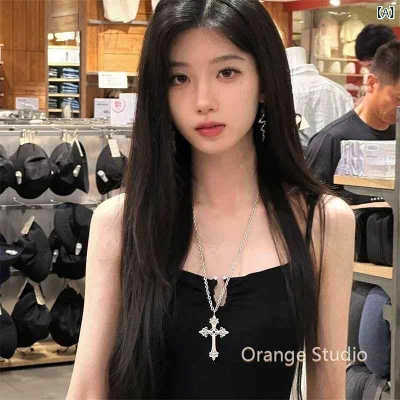 ・カテゴリ: ネックレス・対象: 男女兼用・素材: 合金・表面加工: 電鍍・チェーン種類: 十字チェーン・周囲長: 約61cm〜70cm・モチーフ: 十字架・カラー: シルバー・スタイル: 甘辛MIX・重量: 約15g