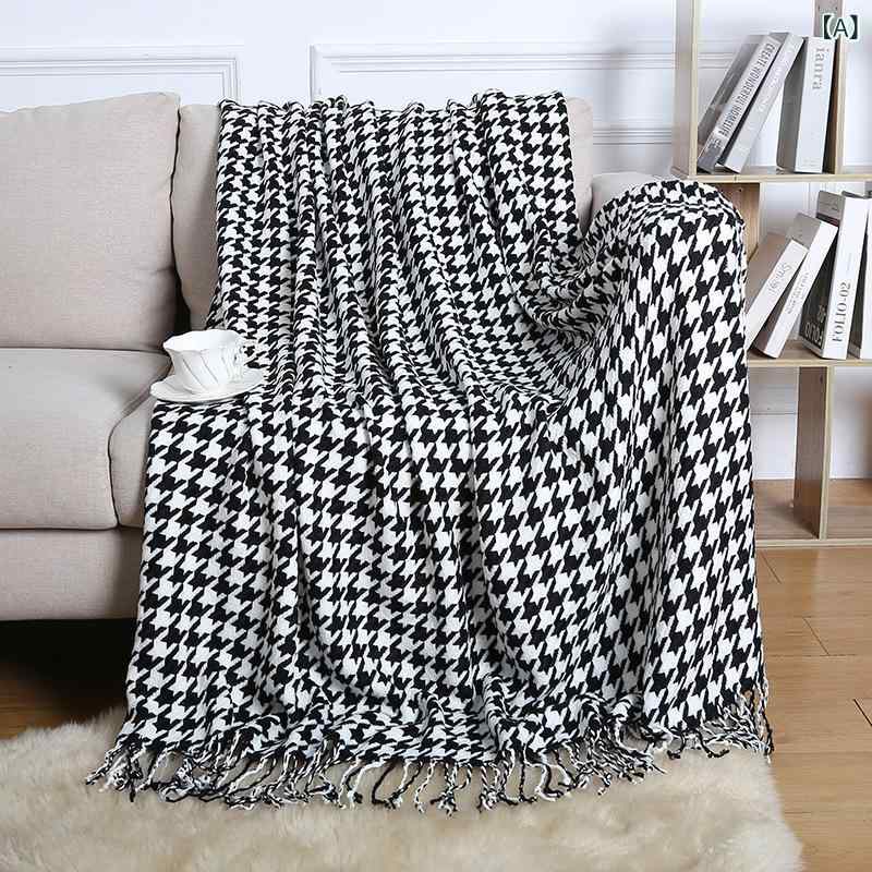・カテゴリ: ニットブランケット・スタイル: 北欧、ボヘミアン・主な素材: アクリル・重量: 約500g～799g・柄: 幾何学模様・カラー展開: 千鳥格子（モノクロ）、小格子（イエロー）、小格子（キャラメル）、小格子（ネイビー）、ボヘミア...