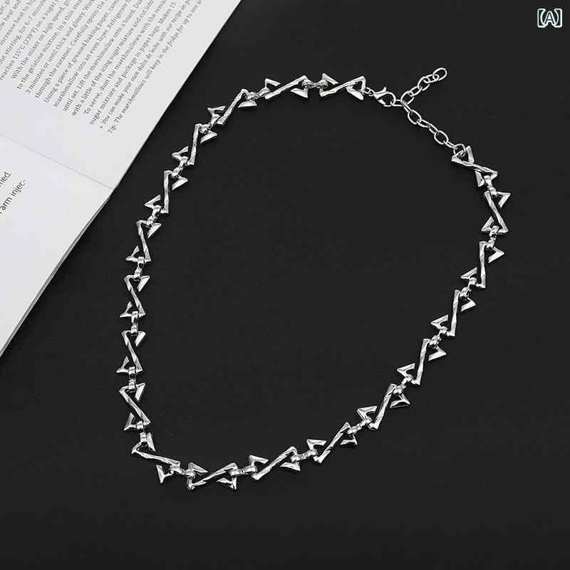 ・主な素材: 合金・加工: 電鍍・: 英数字、文字・チェーンの種類: レギュラーチェーン・ペンダント素材: 合金・長さ: 41～50cm・スタイル: ヒップホップ・スタイル分類: 個性的なトレンド・重さ: 約37g・カテゴリ: ネックレス・...