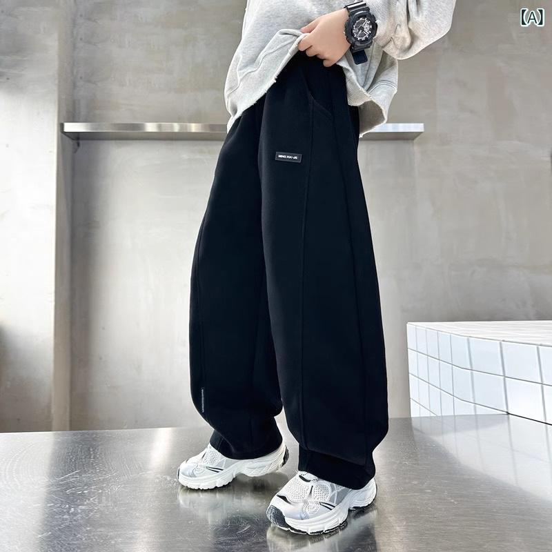 ・カテゴリ: キッズパンツ・スタイル: カジュアル・パンツスタイル: カジュアルパンツ・主な素材: ポリエステル95%以上・パンツ丈: フルレングス・性別: ユニセックス・対象年齢層: 8歳以上・生地加工: 柔軟加工・柄: 無地・要素: ス...