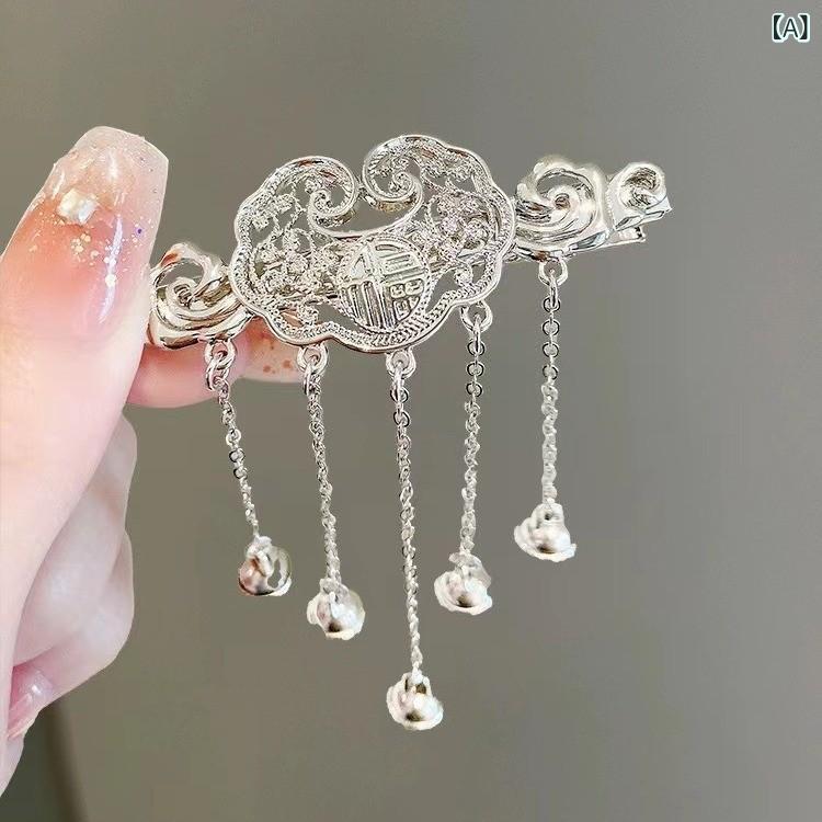 ・カテゴリ: ヘッドアクセサリー・対象: 女性・素材: 合金・加工技術: 電鍍・スタイル: ・スタイルカテゴリ: 個性トレンド・種類: バンスクリップ・人気モチーフ: 福の文字・人気要素カテゴリ: 民族・国風