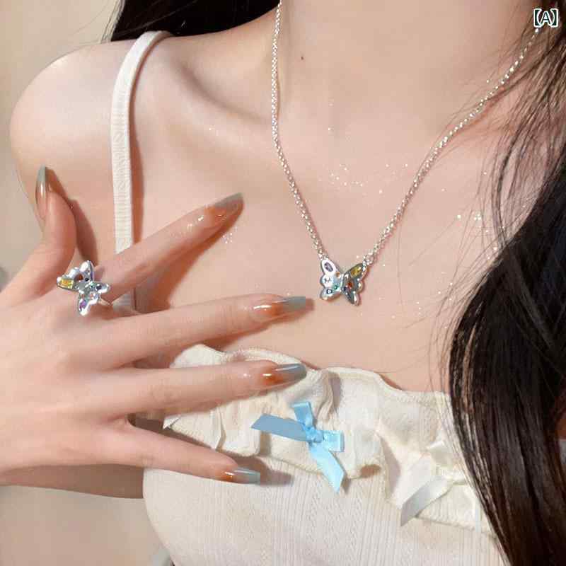 ・カテゴリ: ネックレス・スタイル: 清新、甘め・素材: 銅・ペンダント素材: 合金・チェーン: 通常チェーン・周長: 41～50cm・モチーフ: 動物・流行要素: 蝶・: カラフルジルコニア蝶、カラフルジルコニアハート・加工: 電鍍・重さ...