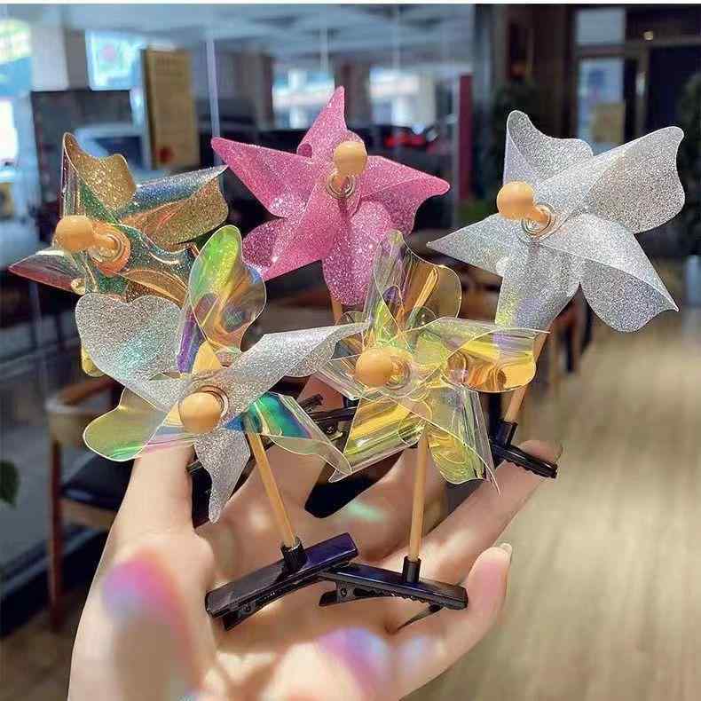 ・カテゴリ: ヘッドアクセサリー・対象: ユニセックス・素材: プラスチック、樹脂・スタイル: カートゥーン・スタイル分類: 清新、甘め・: 風車・流行要素: 植物、花・加工: ハンドメイド・ヘアアクセ種類: トップクリップ