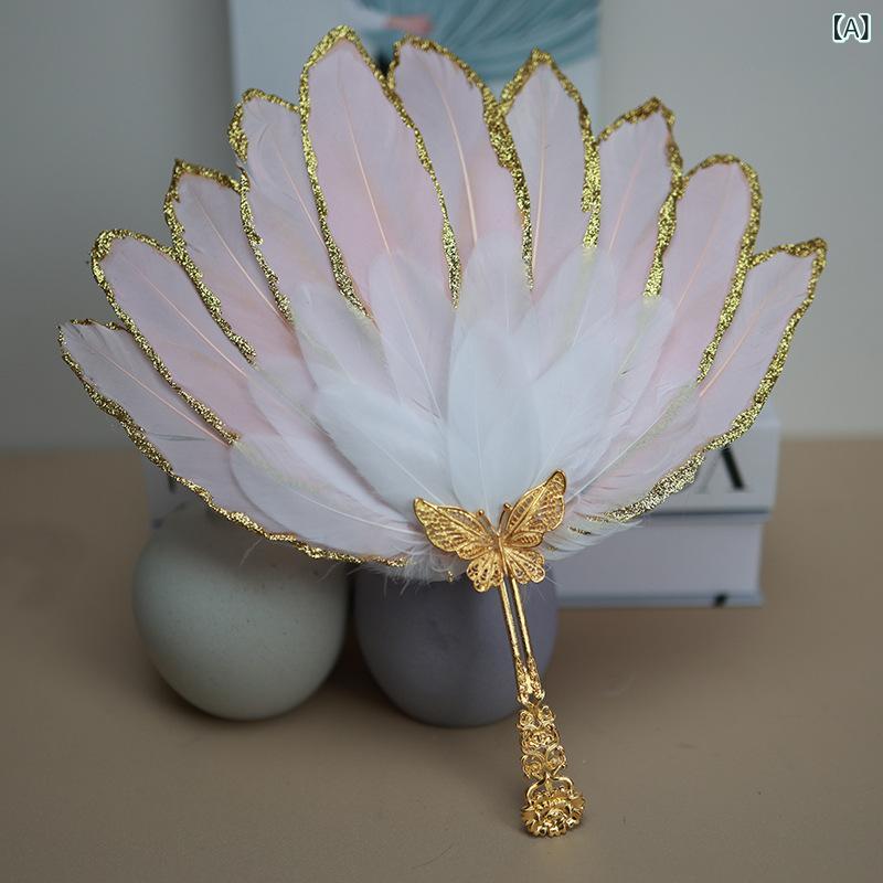 ・カテゴリ: 扇子・主な素材: 羽毛・製法: 手作り・骨組み素材: PP・スタイル: 中国風・カラー展開: 金碧、紫、ミント白、薄紫白、白、赤、墨黄、ピーコックブルー、胭脂ピンク、ライトピンク、スカイブルー、シャンパン・扇骨数: 21本、25本