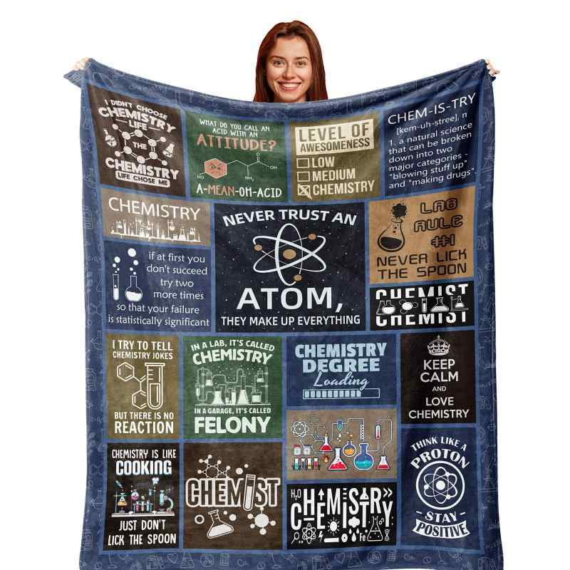 ・カテゴリ: 毛布・ブランケット・スタイル: モダン・素材: ポリエステル100%・重さ: 約260g・柄: カートゥーンアニメ・カラー: 花柄・色堅牢度: 3・サイズ展開: 70x100cm、75x100cm、100x130cm、130x...